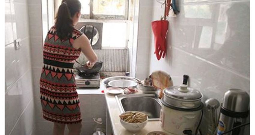 媽媽下樓買醬油，讓7歲女兒照顧弟弟，回來聽到罵聲，媽媽愣了 - sb123 | FUN01 創作分享