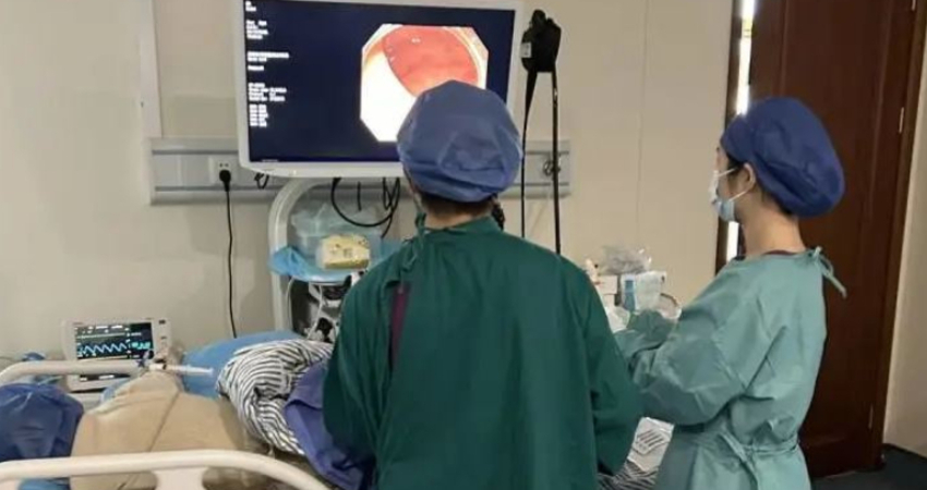 他反覆拉肚子兩個月 醫一照「腸道佈滿20顆珍珠」：再拖下去恐癌變 - Qoo | FUN01 創作分享