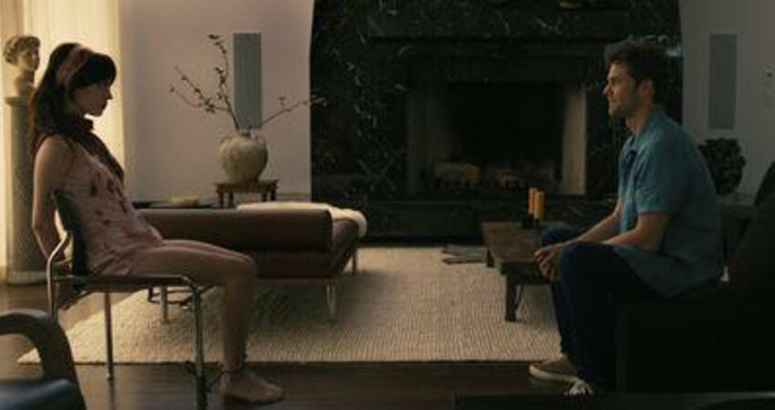 性感女神玩「監禁、綑綁」大尺度PLAY！ 蘇菲柴契爾失控大翻白眼 - facetook | FUN01 創作分享