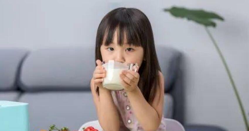 3種「假牛奶」被列入黑名單，有人還整箱買！別再給孩子老人喝了 - zx | FUN01 創作分享