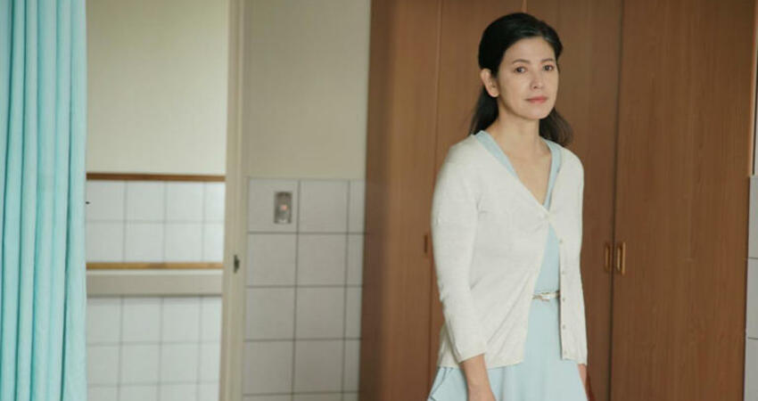 高齡47歲生雙胞胎！「擋泥板女神」消失演藝圈10年曝婚姻現況 - zx | FUN01 創作分享