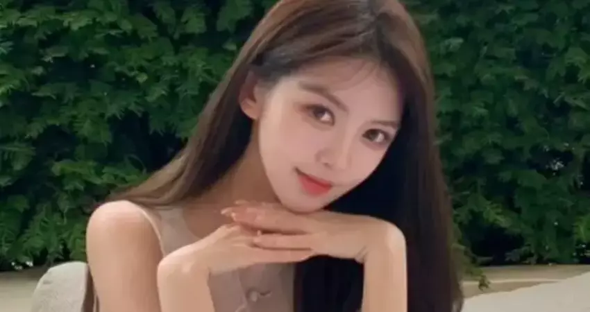 黃曉明才鞠躬道歉！葉珂高調開勞斯萊斯被拍 - zx | FUN01 創作分享